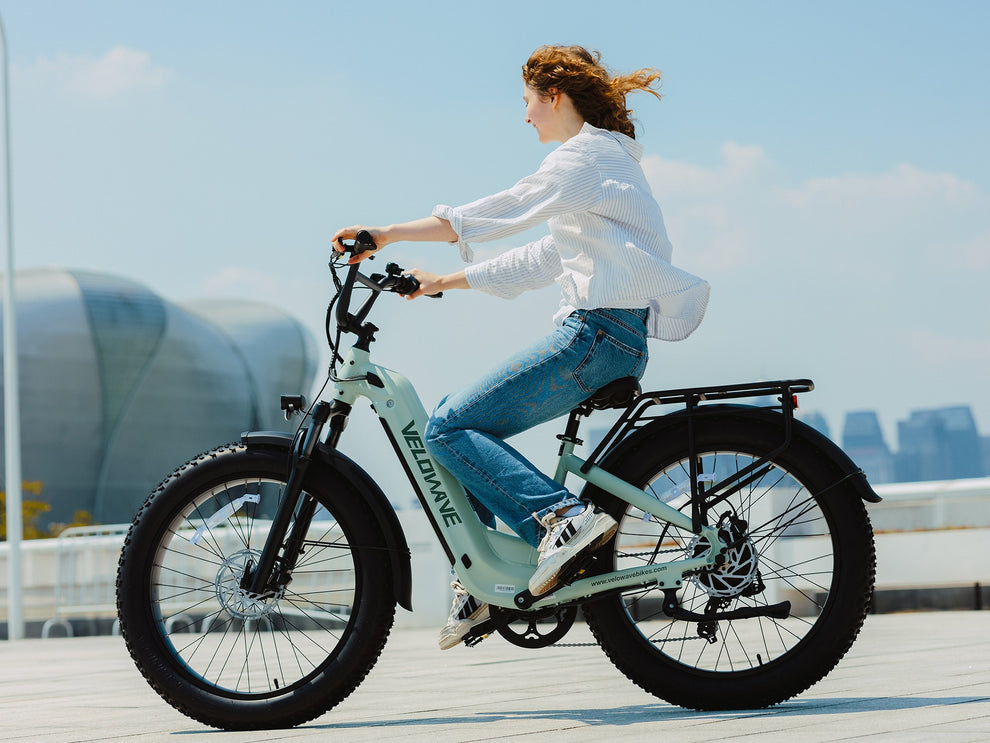 Step Through Electric Bike: Pioneering Power at 32 MPH – VELOWAVE